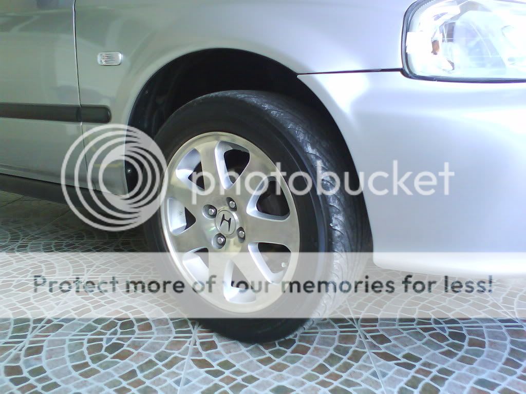 Honda SIR mags on sentra b14